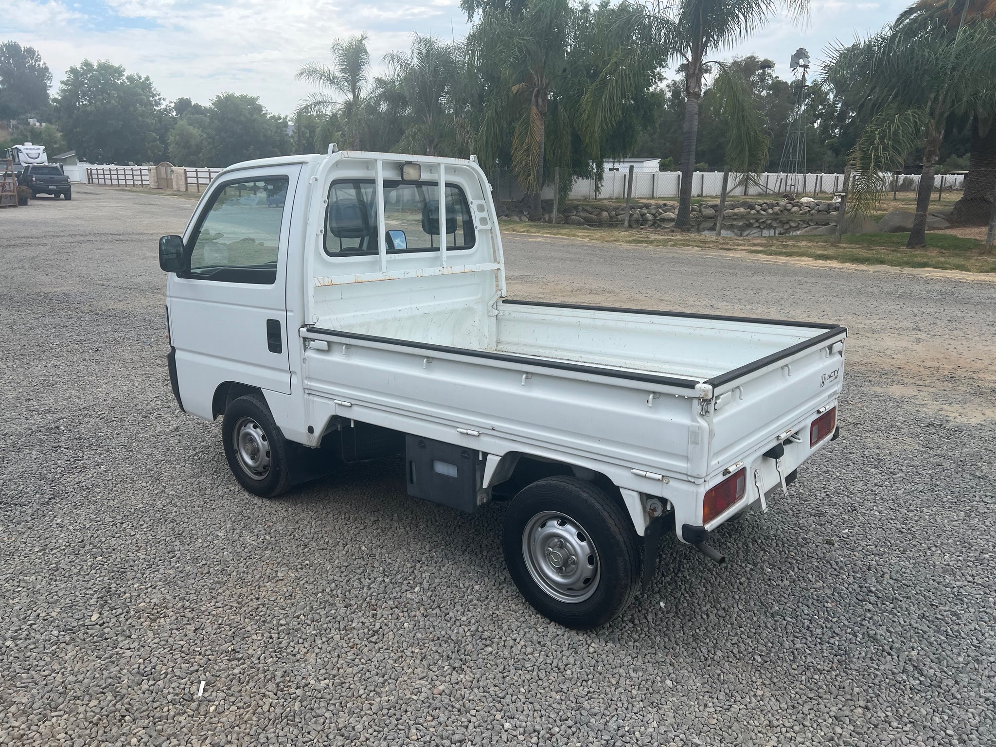 Honda Acty Kei Truck White | 660CC 2WD - 1999 (33k KM) – Kei Trucks